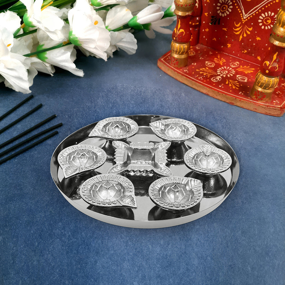 Stylish Silver Diya Set with Thali for Decor and Pooja – Metalsmith